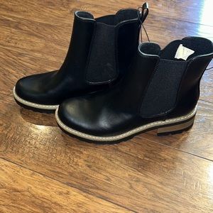 Universal Thread | Shoes | Womens Celina Water Repellant Chelsea Boots ...